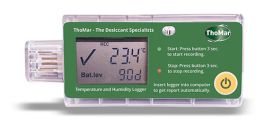 Data logger for recording temperature and air humidity